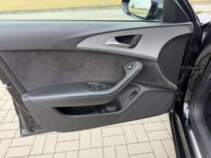 Black Audi A6 2013 in Raseiniai, with an engine capacity of 2.97 L and mileage of 272 thousand km for 9650 €, photo 14 on AUTOMOTO.COM.LV
