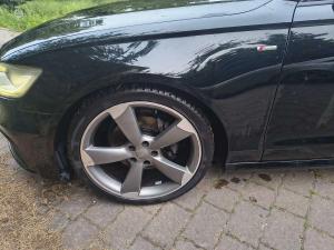 Black Audi A6 2013 in Kaunas, with an engine capacity of 2.97 L and mileage of 300 thousand km for 8400 €, photo 10 on AUTOMOTO.COM.LV