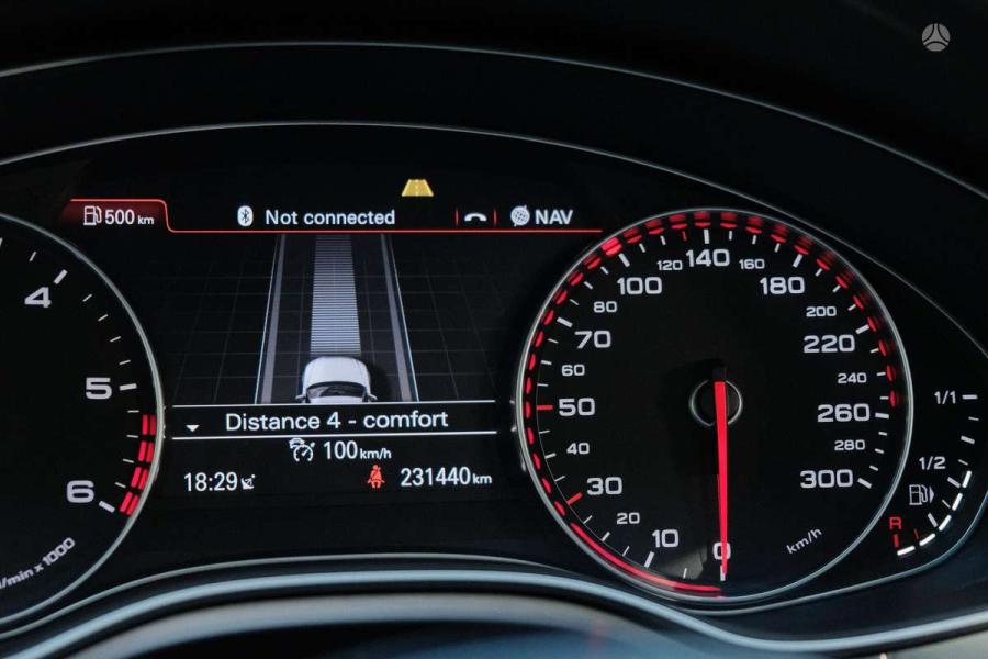 Black Audi A6 2013 in Vilnius, with an engine capacity of 2.97 L and mileage of 231 thousand km for 14500 €, photo 31 on AUTOMOTO.COM.LV