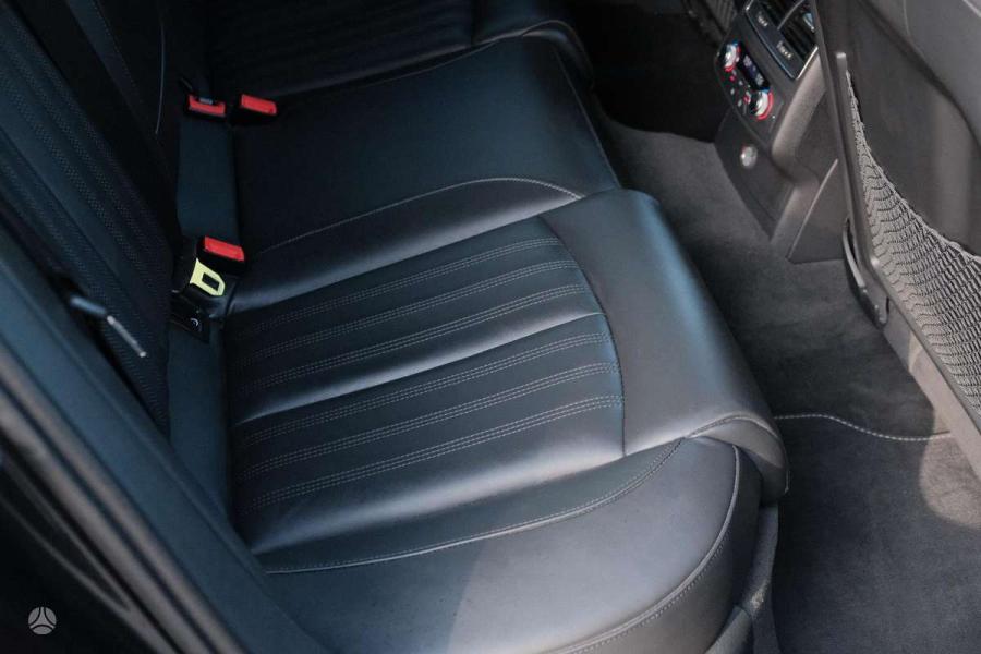 Black Audi A6 2013 in Vilnius, with an engine capacity of 2.97 L and mileage of 231 thousand km for 14500 €, photo 39 on AUTOMOTO.COM.LV