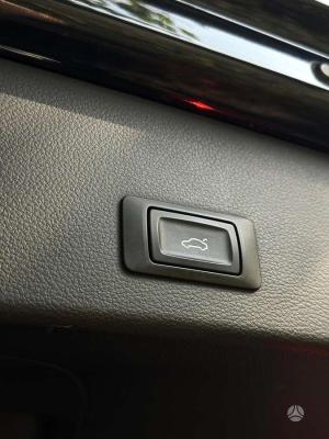 Black Audi A6 2013 in Vilnius, with an engine capacity of 2.97 L and mileage of 231 thousand km for 14500 €, photo 43 on AUTOMOTO.COM.LV
