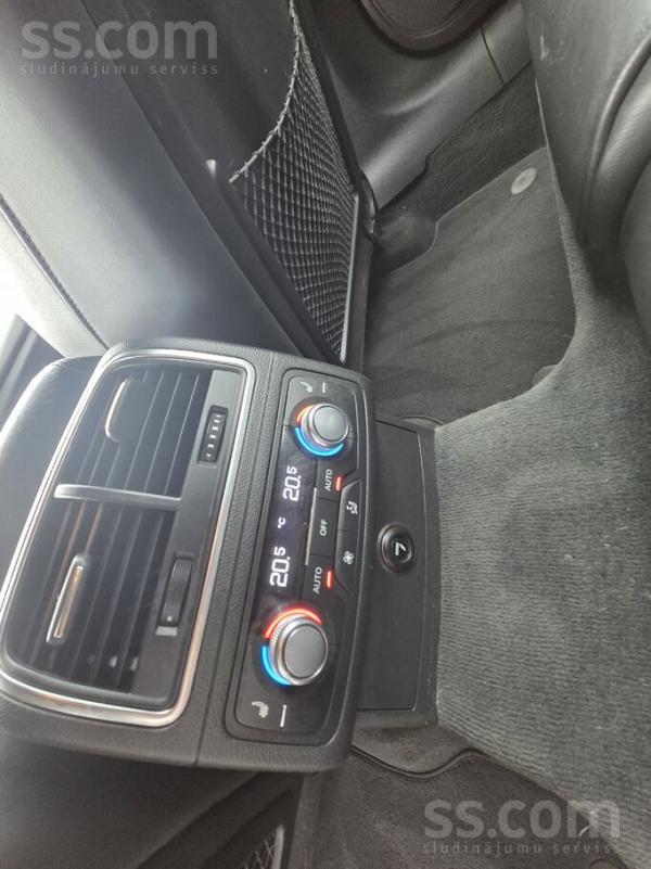 Black Audi A6 2013 in Riga, with an engine capacity of 3.00 L and mileage of 249 thousand km for 9500 €, photo 10 on AUTOMOTO.COM.LV
