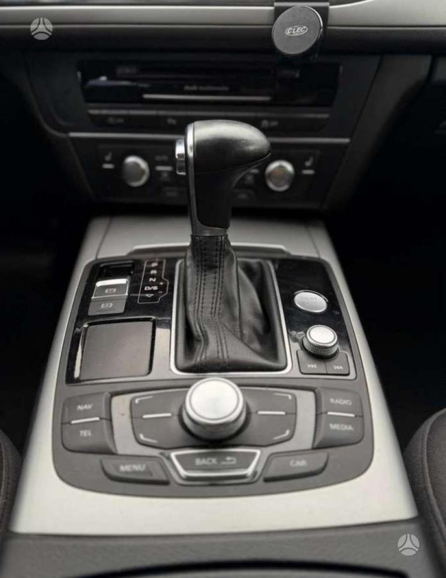 Black Audi A6 2013 in Vilnius, with an engine capacity of 3.00 L and mileage of 289 thousand km for 6000 €, photo 10 on AUTOMOTO.COM.LV