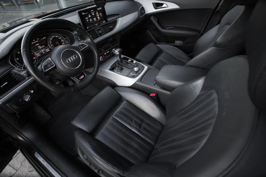 Black Audi A6 2014 in Jelgava, with an engine capacity of 3.00 L and mileage of 189 thousand km for 15900 €, photo 12 on AUTOMOTO.COM.LV