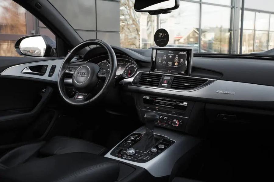 Black Audi A6 2014 in Jelgava, with an engine capacity of 3.00 L and mileage of 189 thousand km for 15900 €, photo 20 on AUTOMOTO.COM.LV