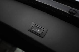 Black Audi A6 2014 in Jelgava, with an engine capacity of 3.00 L and mileage of 189 thousand km for 15900 €, photo 25 on AUTOMOTO.COM.LV