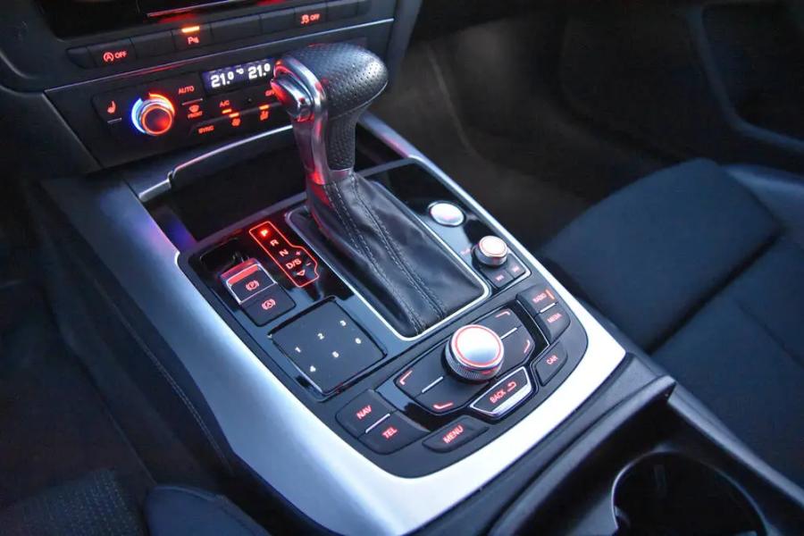 Melns Audi A6 2014 Mārupe, ar dzinēja tilpumu 3.00 L un nobraukumu 249 tūkst. km par 13950 €, foto 8 vietnē AUTOMOTO.COM.LV