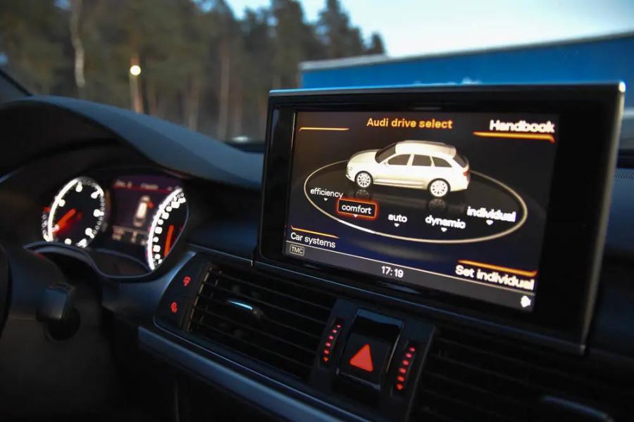 Melns Audi A6 2014 Mārupe, ar dzinēja tilpumu 3.00 L un nobraukumu 249 tūkst. km par 13950 €, foto 10 vietnē AUTOMOTO.COM.LV