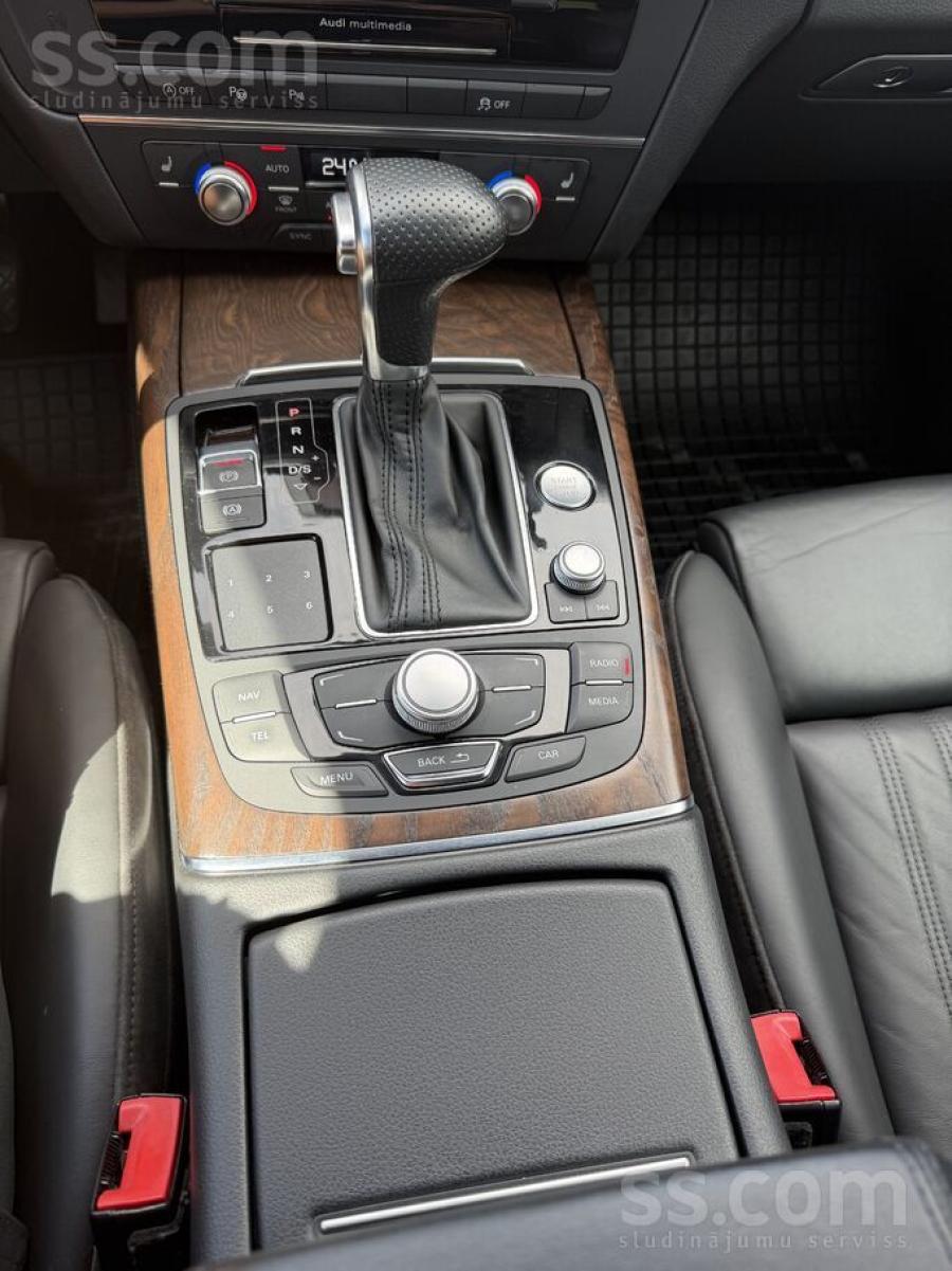 Black Audi A6 2014 in Bauska, with an engine capacity of 3.00 L and mileage of 296 thousand km for 10000 €, photo 16 on AUTOMOTO.COM.LV