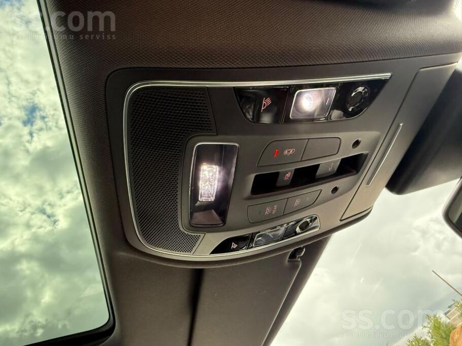 Black Audi A6 2014 in Riga, with an engine capacity of 3.00 L and mileage of 269 thousand km for 18500 €, photo 19 on AUTOMOTO.COM.LV