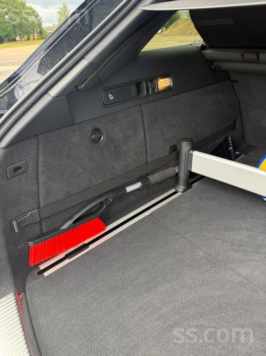 Black Audi A6 2014 in Riga, with an engine capacity of 3.00 L and mileage of 269 thousand km for 18500 €, photo 22 on AUTOMOTO.COM.LV