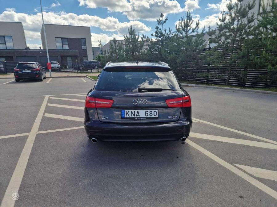 Melns Audi A6 2014 Viļņa, ar dzinēja tilpumu 2.97 L un nobraukumu 284 tūkst. km par 9400 €, foto 5 vietnē AUTOMOTO.COM.LV