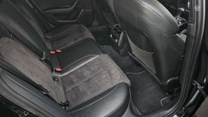 Black Audi A6 2014 in Panevezys, with an engine capacity of 2.97 L and mileage of 327 thousand km for 10999 €, photo 17 on AUTOMOTO.COM.LV