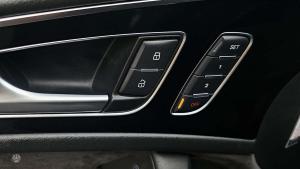Black Audi A6 2014 in Panevezys, with an engine capacity of 2.97 L and mileage of 327 thousand km for 10999 €, photo 23 on AUTOMOTO.COM.LV