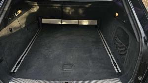Black Audi A6 2014 in Panevezys, with an engine capacity of 2.97 L and mileage of 327 thousand km for 10999 €, photo 25 on AUTOMOTO.COM.LV