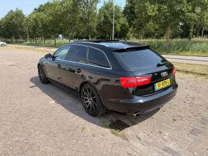 Black Audi A6 2014 in Panevezys, with an engine capacity of 2.97 L and mileage of 327 thousand km for 10999 €, photo 44 on AUTOMOTO.COM.LV