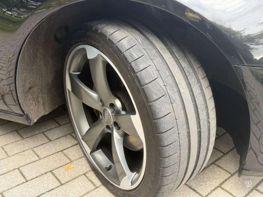 Melns Audi A6 2014 Kretinga, ar dzinēja tilpumu 2.97 L un nobraukumu 305 tūkst. km par 8300 €, foto 26 vietnē AUTOMOTO.COM.LV