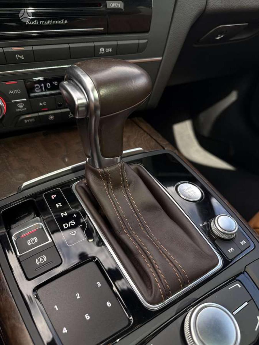 Black Audi A6 2014 in Taurage, with an engine capacity of 2.97 L and mileage of 305 thousand km for 14300 €, photo 35 on AUTOMOTO.COM.LV