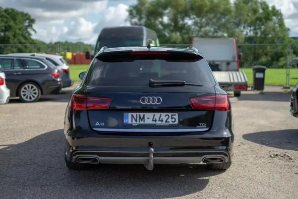 Black Audi A6 2015 in Liepaja, with an engine capacity of 2.00 L and mileage of 254 thousand km for 17900 €, photo 3 on AUTOMOTO.COM.LV