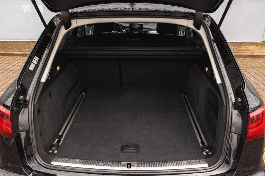 Black Audi A6 2015 in Ventspils, with an engine capacity of 3.00 L and mileage of 296 thousand km for 12150 €, photo 14 on AUTOMOTO.COM.LV