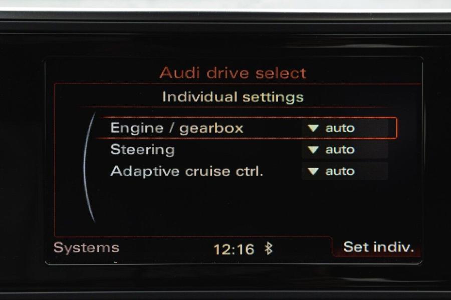 Black Audi A6 2015 in Ventspils, with an engine capacity of 3.00 L and mileage of 296 thousand km for 12150 €, photo 27 on AUTOMOTO.COM.LV