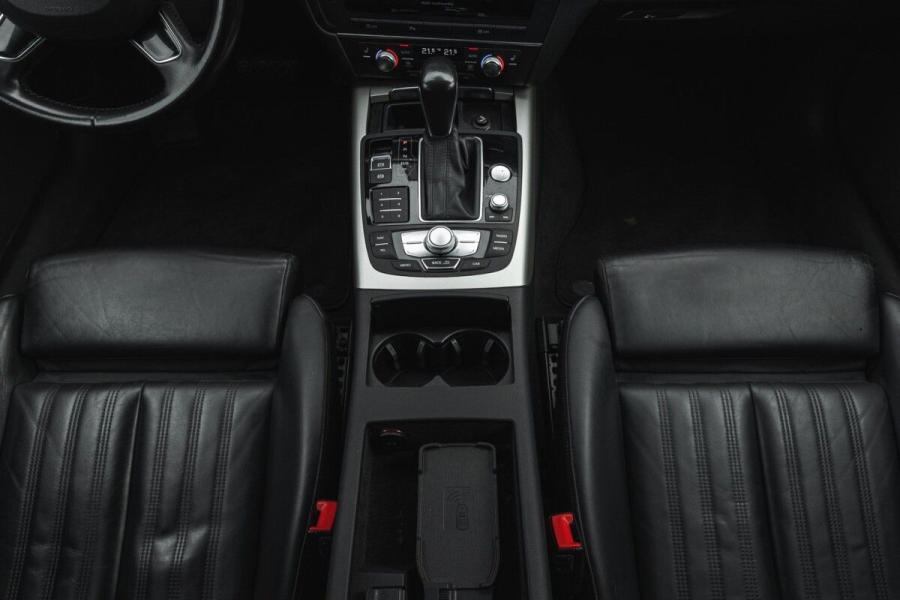 Black Audi A6 2015 in Ventspils, with an engine capacity of 3.00 L and mileage of 296 thousand km for 12150 €, photo 29 on AUTOMOTO.COM.LV