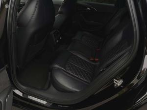 Black Audi A6 2015 in Vilnius, with an engine capacity of 2.97 L and mileage of 249 thousand km for 18450 €, photo 18 on AUTOMOTO.COM.LV