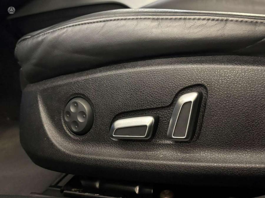 Black Audi A6 2015 in Marijampole, with an engine capacity of 2.97 L and mileage of 244 thousand km for 18950 €, photo 30 on AUTOMOTO.COM.LV