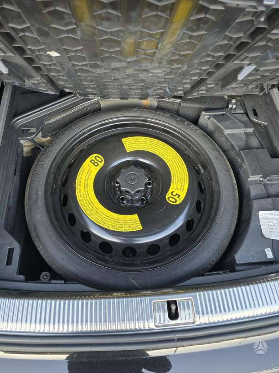 Black Audi A6 2015 in Vilnius, with an engine capacity of 1.97 L and mileage of 210 thousand km for 14450 €, photo 21 on AUTOMOTO.COM.LV