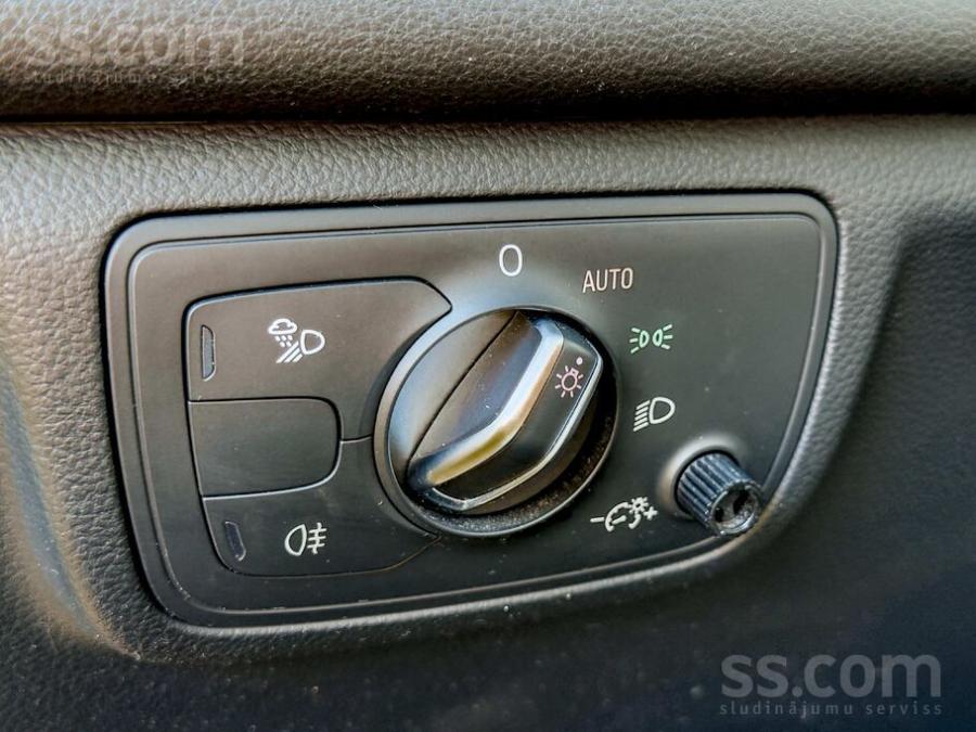 Black Audi A6 2016 in Riga, with an engine capacity of 3.00 L and mileage of 310 thousand km for 9895 €, photo 17 on AUTOMOTO.COM.LV