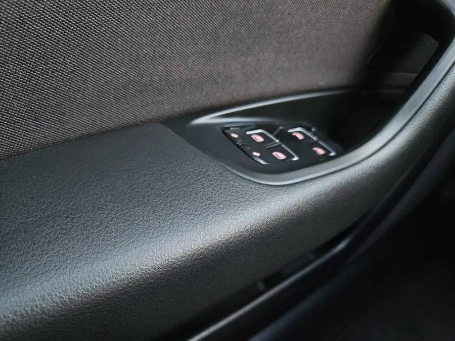 Melns Audi A6 2016 Jēkabpils, ar dzinēja tilpumu 2.00 L un nobraukumu 316 tūkst. km par 11990 €, foto 31 vietnē AUTOMOTO.COM.LV
