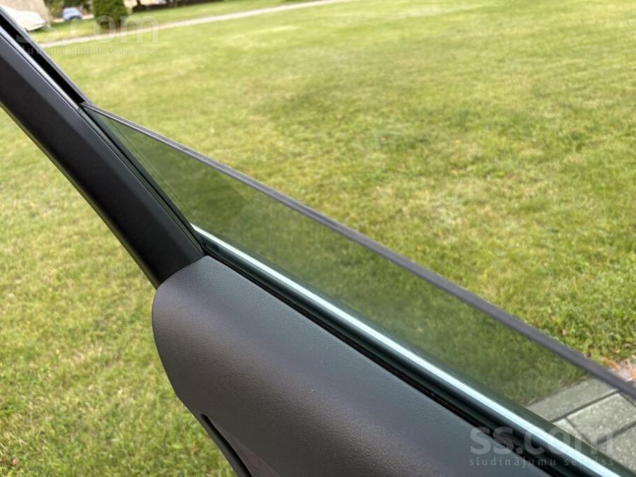 Black Audi A6 2016 in Rezekne, with an engine capacity of 3.00 L and mileage of 255 thousand km for 14750 €, photo 21 on AUTOMOTO.COM.LV