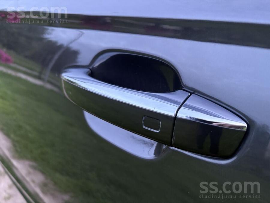 Black Audi A6 2016 in Rezekne, with an engine capacity of 3.00 L and mileage of 255 thousand km for 14750 €, photo 24 on AUTOMOTO.COM.LV