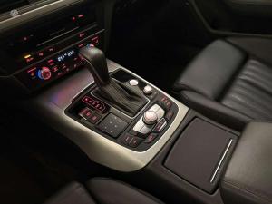 Melns Audi A6 2016 Marijampole, ar dzinēja tilpumu 2.97 L un nobraukumu 311 tūkst. km par 17999 €, foto 16 vietnē AUTOMOTO.COM.LV