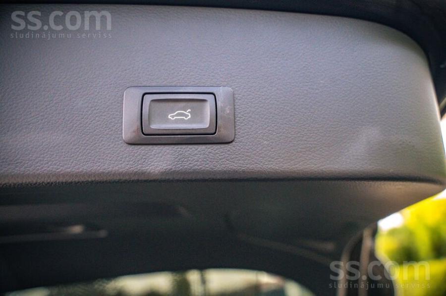 Black Audi A6 2016 in Riga, with an engine capacity of 3.00 L and mileage of 179 thousand km for 14990 €, photo 27 on AUTOMOTO.COM.LV