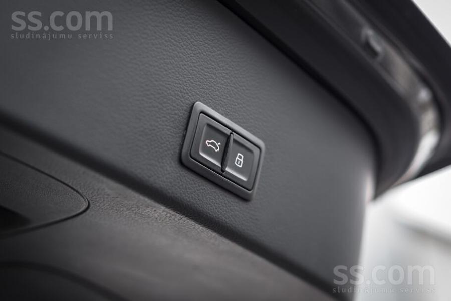 Black Audi A6 2017 in Riga, with an engine capacity of 3.00 L and mileage of 203 thousand km for 22950 €, photo 8 on AUTOMOTO.COM.LV