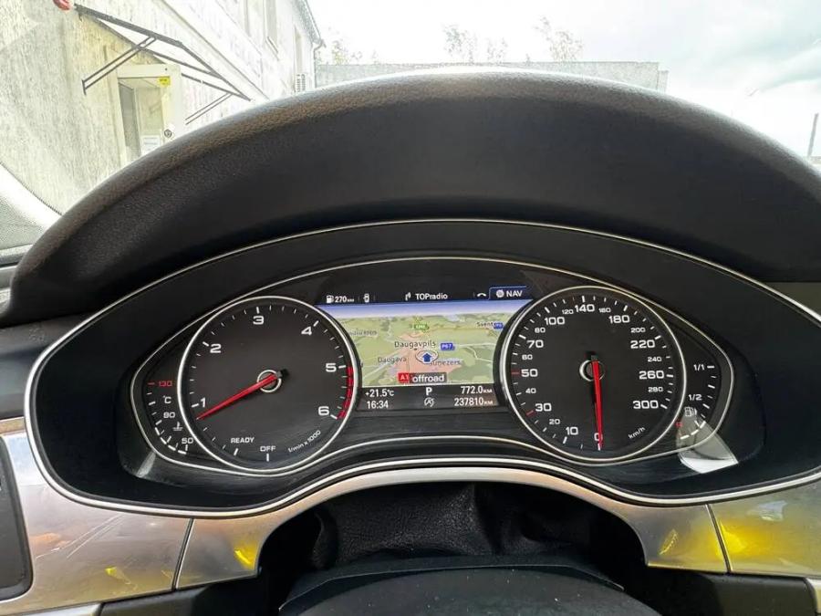 Black Audi A6 2017 in Daugavpils, with an engine capacity of 3.00 L and mileage of 238 thousand km for 15900 €, photo 34 on AUTOMOTO.COM.LV
