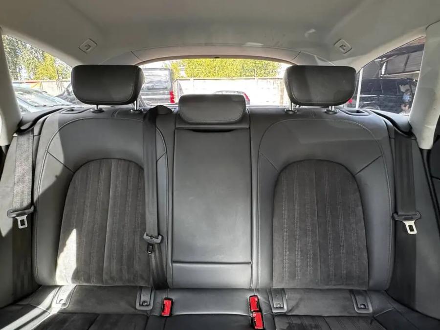 Black Audi A6 2017 in Daugavpils, with an engine capacity of 3.00 L and mileage of 238 thousand km for 15900 €, photo 35 on AUTOMOTO.COM.LV
