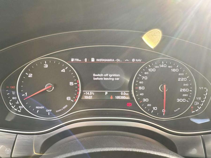 Black Audi A6 2017 in Panevezys, with an engine capacity of 2.97 L and mileage of 185 thousand km for 18900 €, photo 17 on AUTOMOTO.COM.LV