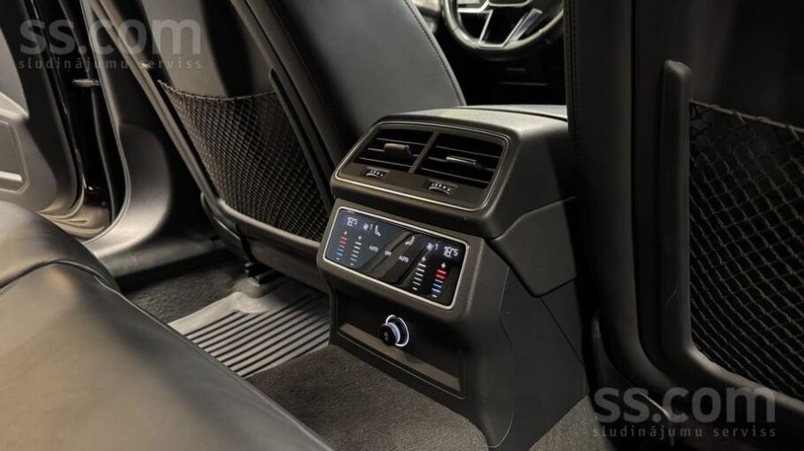 Black Audi A6 2018 in Riga, with an engine capacity of 3.00 L and mileage of 210 thousand km for 22990 €, photo 15 on AUTOMOTO.COM.LV
