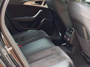 Melns Audi A6 2018 Jonava, ar dzinēja tilpumu 1.97 L un nobraukumu 243 tūkst. km par 14200 €, foto 24 vietnē AUTOMOTO.COM.LV