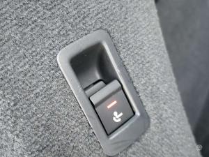 Black Audi A6 2018 in Vilnius, with an engine capacity of 1.97 L and mileage of 286 thousand km for 19950 €, photo 28 on AUTOMOTO.COM.LV