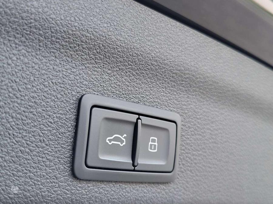 Black Audi A6 2018 in Vilnius, with an engine capacity of 1.97 L and mileage of 286 thousand km for 19950 €, photo 29 on AUTOMOTO.COM.LV