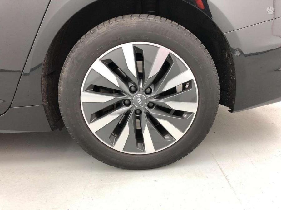 Black Audi A6 2018 in Vilnius, with an engine capacity of 2.97 L and mileage of 232 thousand km for 23500 €, photo 26 on AUTOMOTO.COM.LV