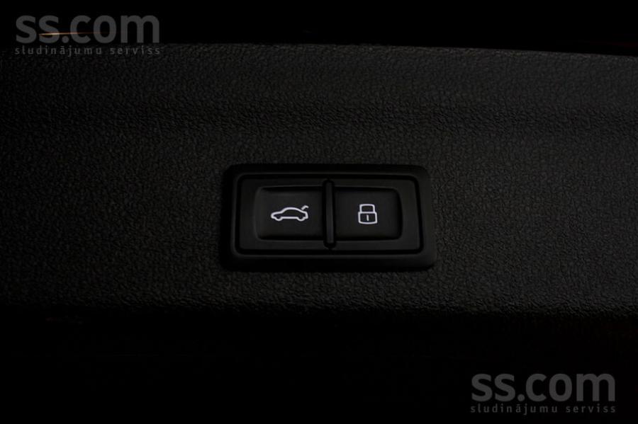 Black Audi A6 2018 in Riga, with an engine capacity of 3.00 L and mileage of 196 thousand km for 27000 €, photo 33 on AUTOMOTO.COM.LV