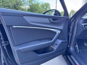 Black Audi A6 2019 in Vilnius, with an engine capacity of 3.00 L and mileage of 246 thousand km for 24900 €, photo 13 on AUTOMOTO.COM.LV
