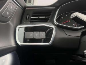 Black Audi A6 2019 in Tallinn, with an engine capacity of 2.00 L and mileage of 289 thousand km for 16490 €, photo 17 on AUTOMOTO.COM.LV