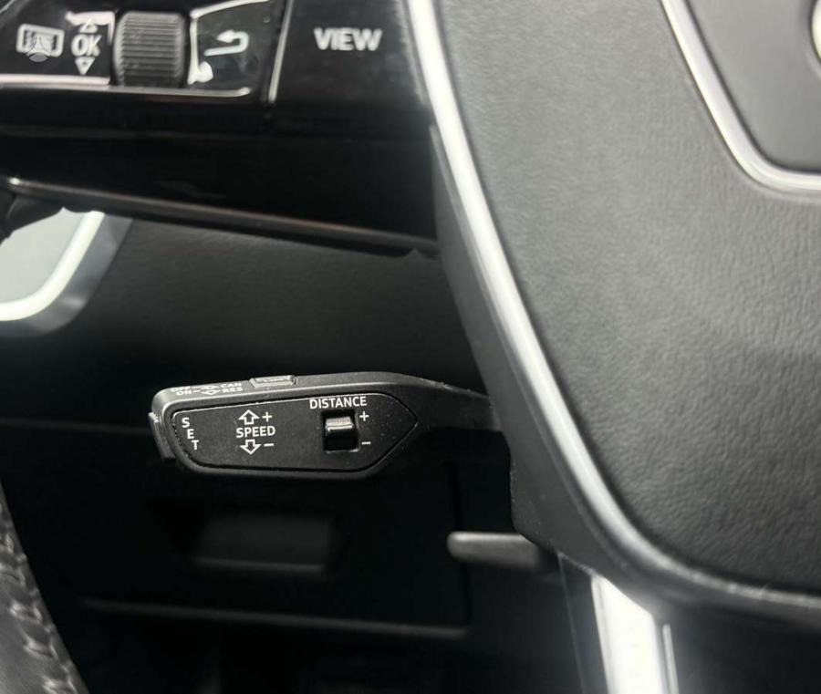 Black Audi A6 2019 in Tallinn, with an engine capacity of 2.00 L and mileage of 289 thousand km for 16490 €, photo 18 on AUTOMOTO.COM.LV
