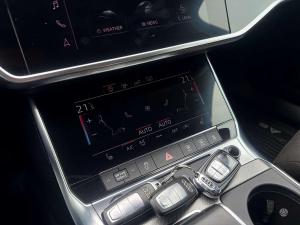 Black Audi A6 2019 in Tallinn, with an engine capacity of 2.00 L and mileage of 289 thousand km for 16490 €, photo 21 on AUTOMOTO.COM.LV