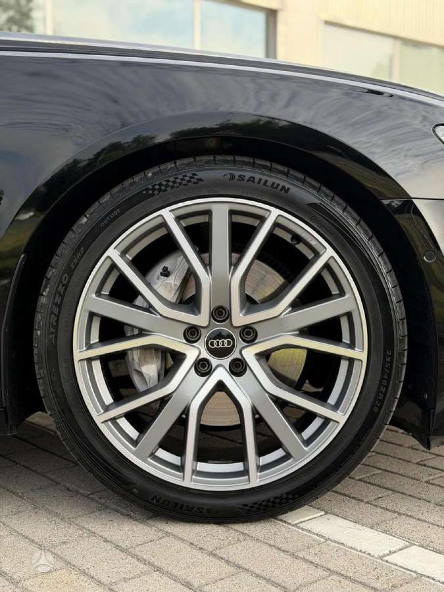 Black Audi A6 2019 in Siauliai, with an engine capacity of 2.97 L and mileage of 205 thousand km for 26000 €, photo 9 on AUTOMOTO.COM.LV